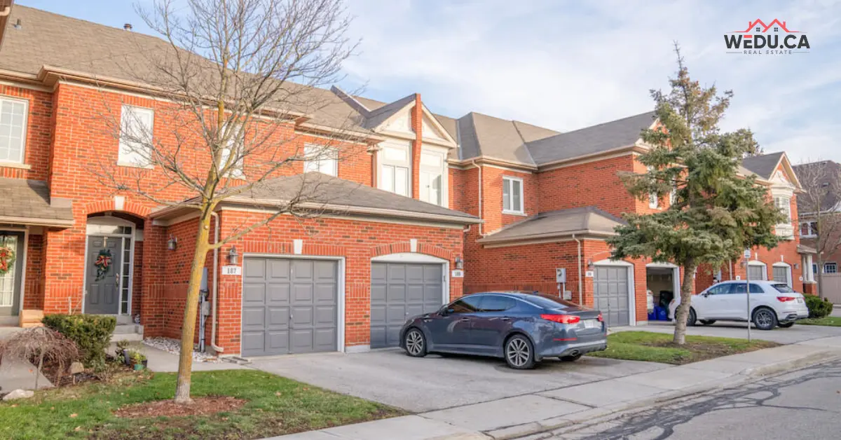 Harding Park, Richmond Hill: Neighborhood with Modern Charm